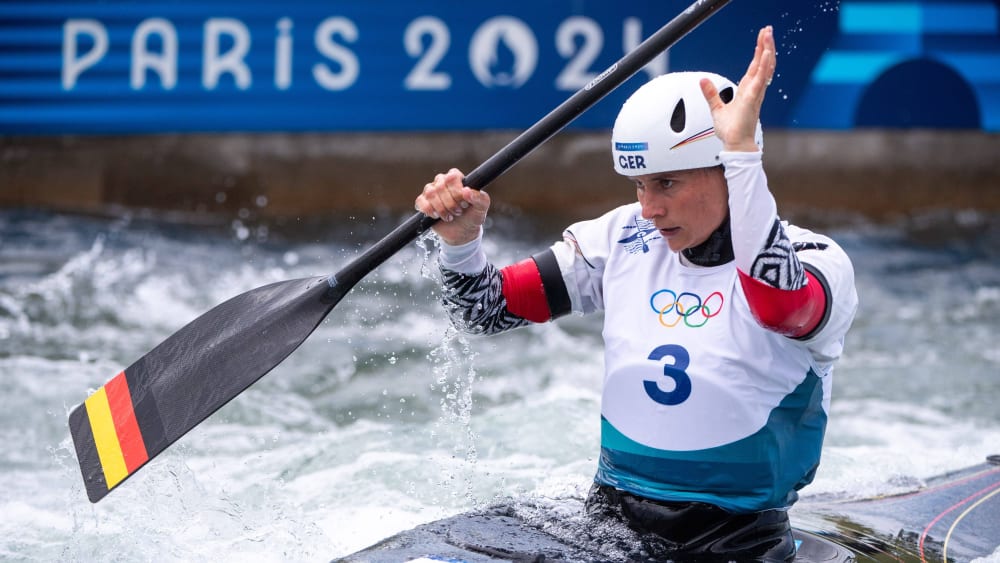 Olympia 2024: Lilik gewinnt die Silbermedaille im Kanuslalom - kicker