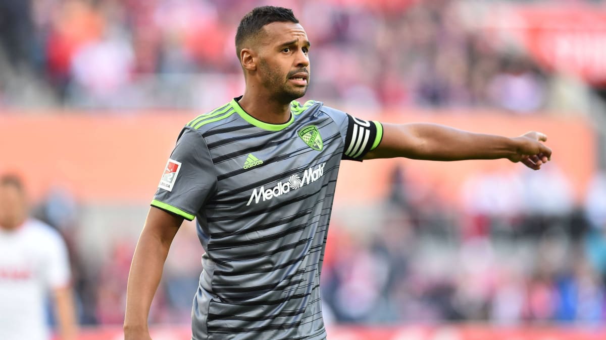 Marvin Matip kennt beim SV Hundszell seine Grenzen - kicker