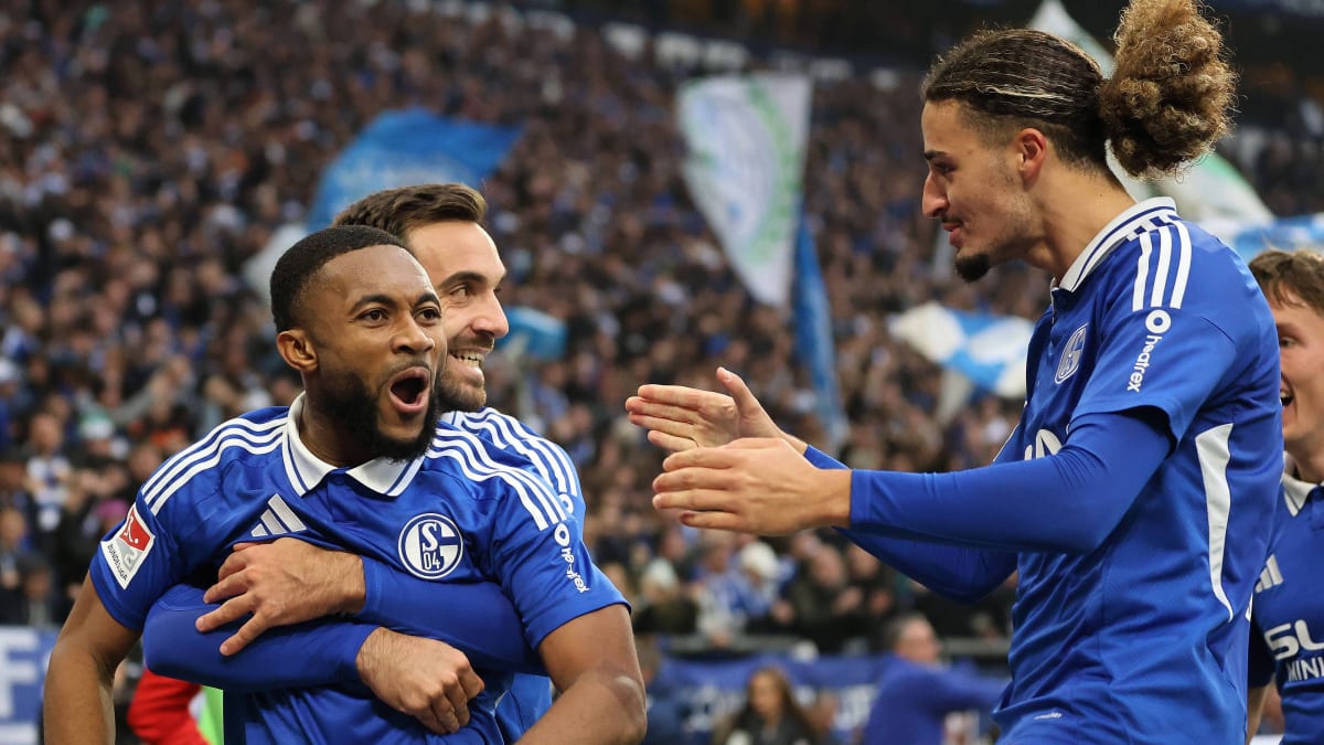 Schalkes Traum vom oberen Drittel lebt - kicker