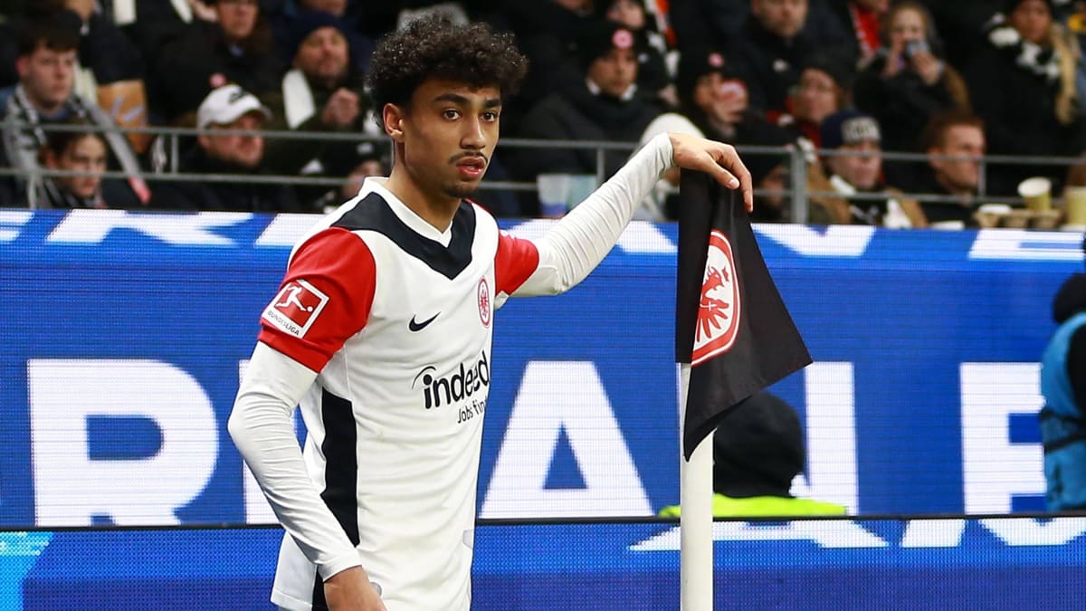 Bundesliga: Frankfurt verlängert vorzeitig mit Brown - kicker