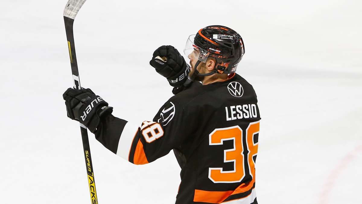 Lessio mit unglaublichem DEL-Debüt - kicker