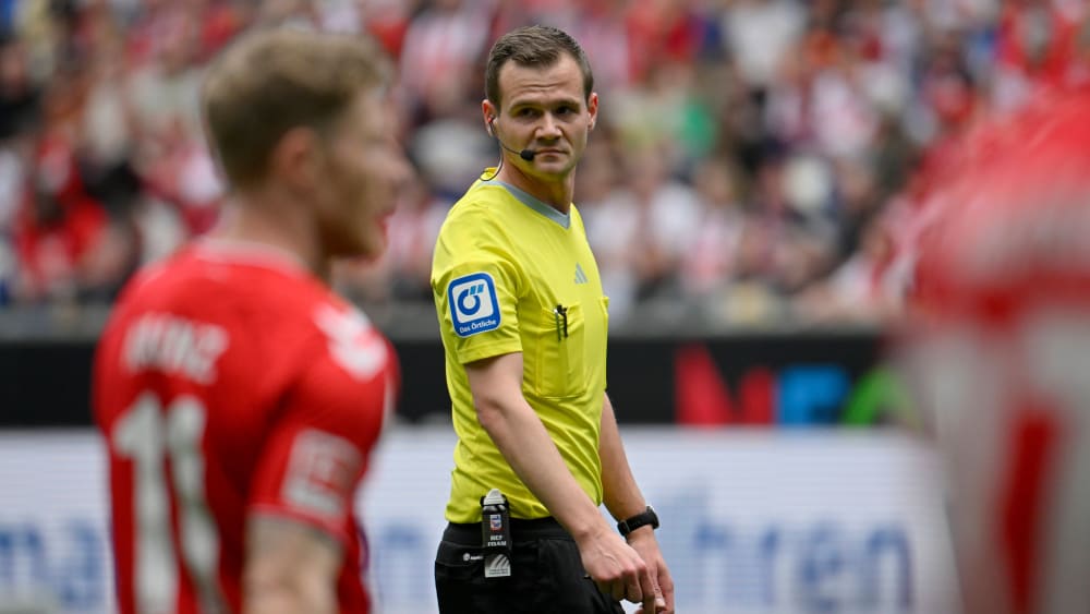 Allergische Reaktion: Schiedsrichter Brauns ungewöhnliches Debüt - kicker