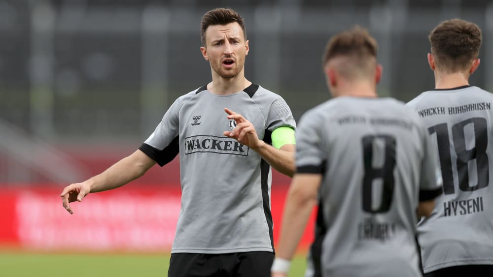 Auf Rekordjagd: Schulz verlängert bei Wacker Burghausen - kicker