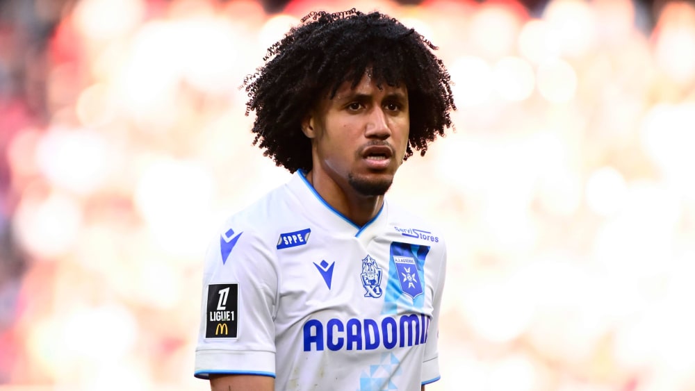 "Hochinteressanter Spieler": Augsburg holt Massengo aus Burnley - kicker