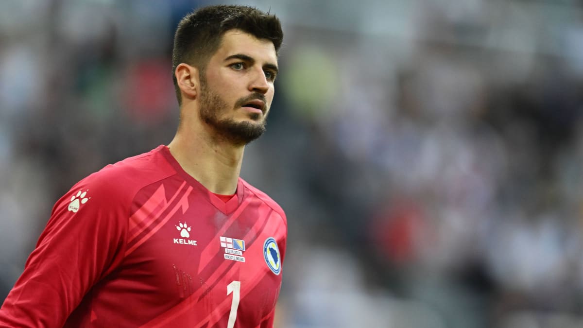 FC St. Pauli - Nikola Vasilj: Endlich bereit für den Neustart - kicker