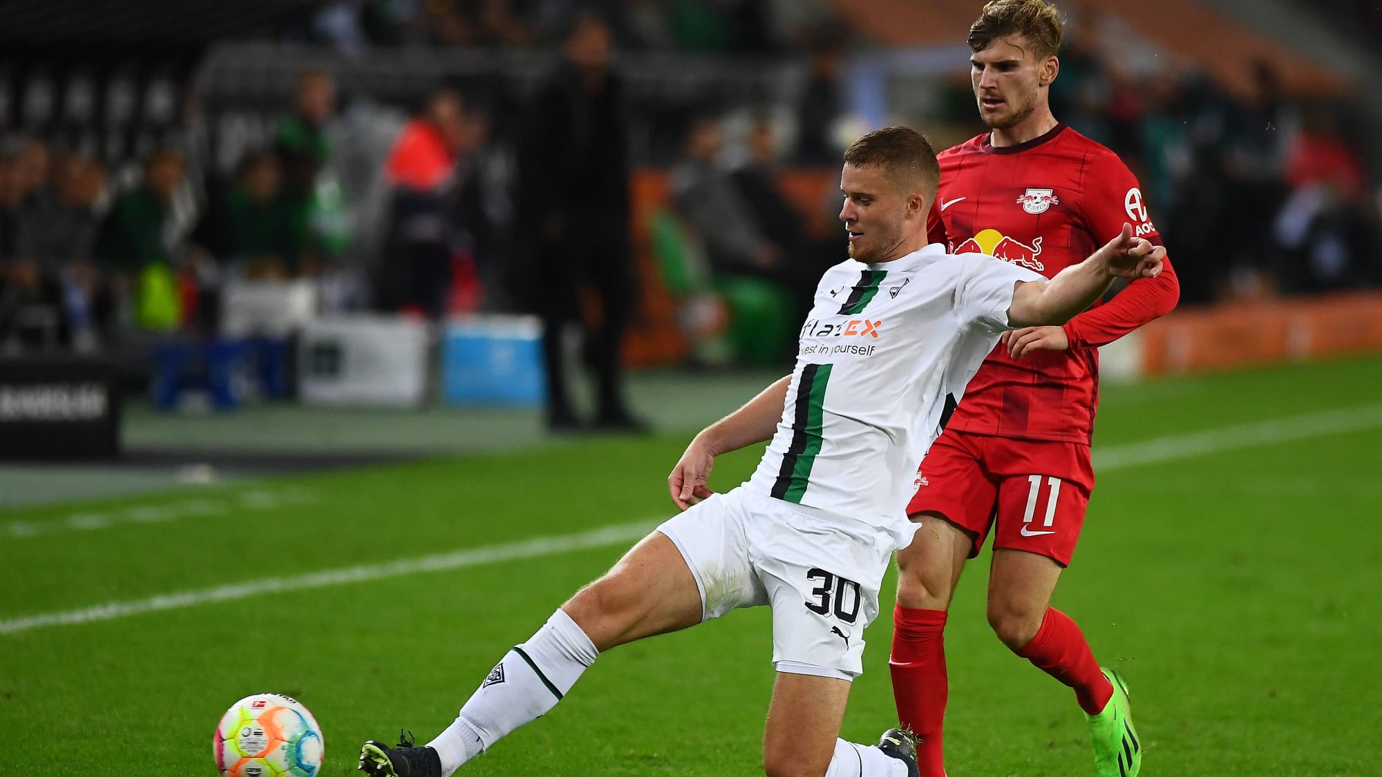 Top-Zweikämpfer: Bissige Fohlen, ein Kölner und ein Neuer - kicker