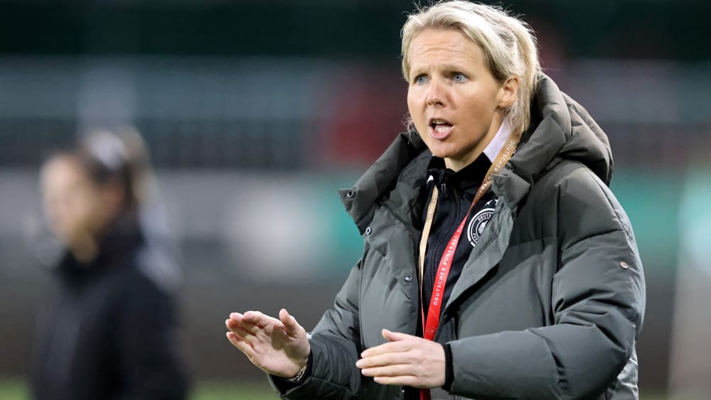 Trainerin Kromp verlässt den DFB Richtung Eintracht - kicker