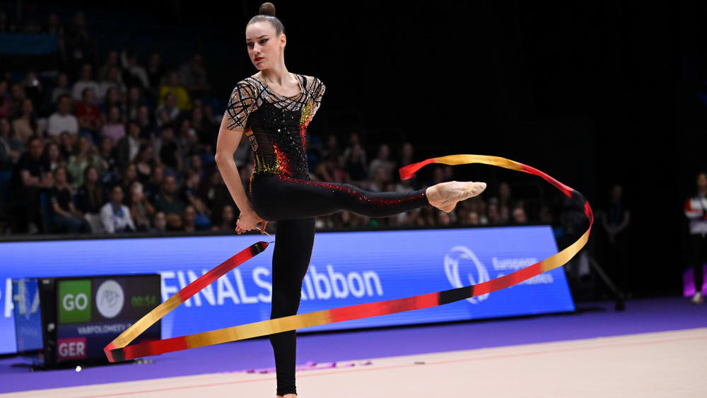 Olympiasiegerin Varfolomeev gewinnt EM-Titel mit dem Band - kicker