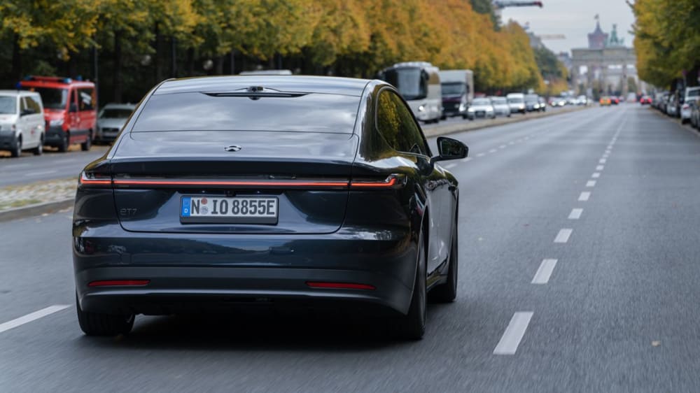 Nio ET7: Neuer Luxus-Stromer aus China - kicker