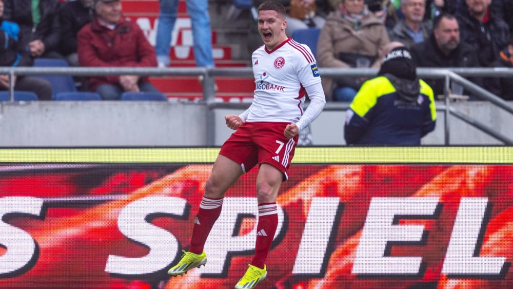 "Wir sind im Rennen": Düsseldorfs Tzolis im Interview - kicker