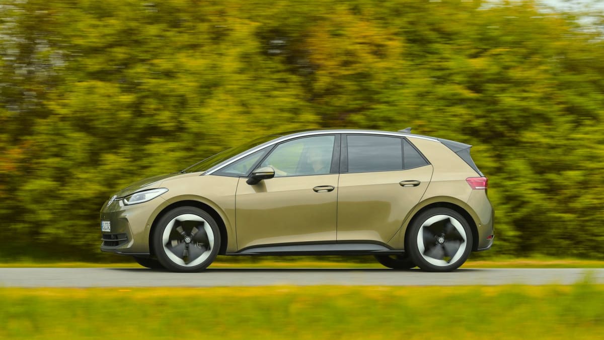 VW ID.3 Pro (2024) im Test: Was macht er jetzt besser? - kicker