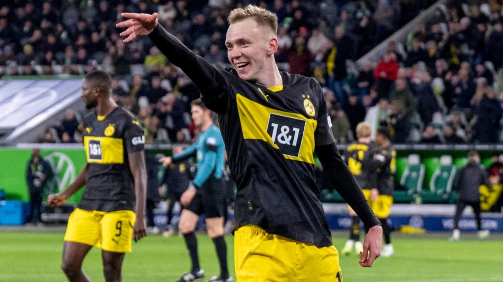 BVB holt in Unterzahl ersten Auswärtssieg in Wolfsburg - kicker