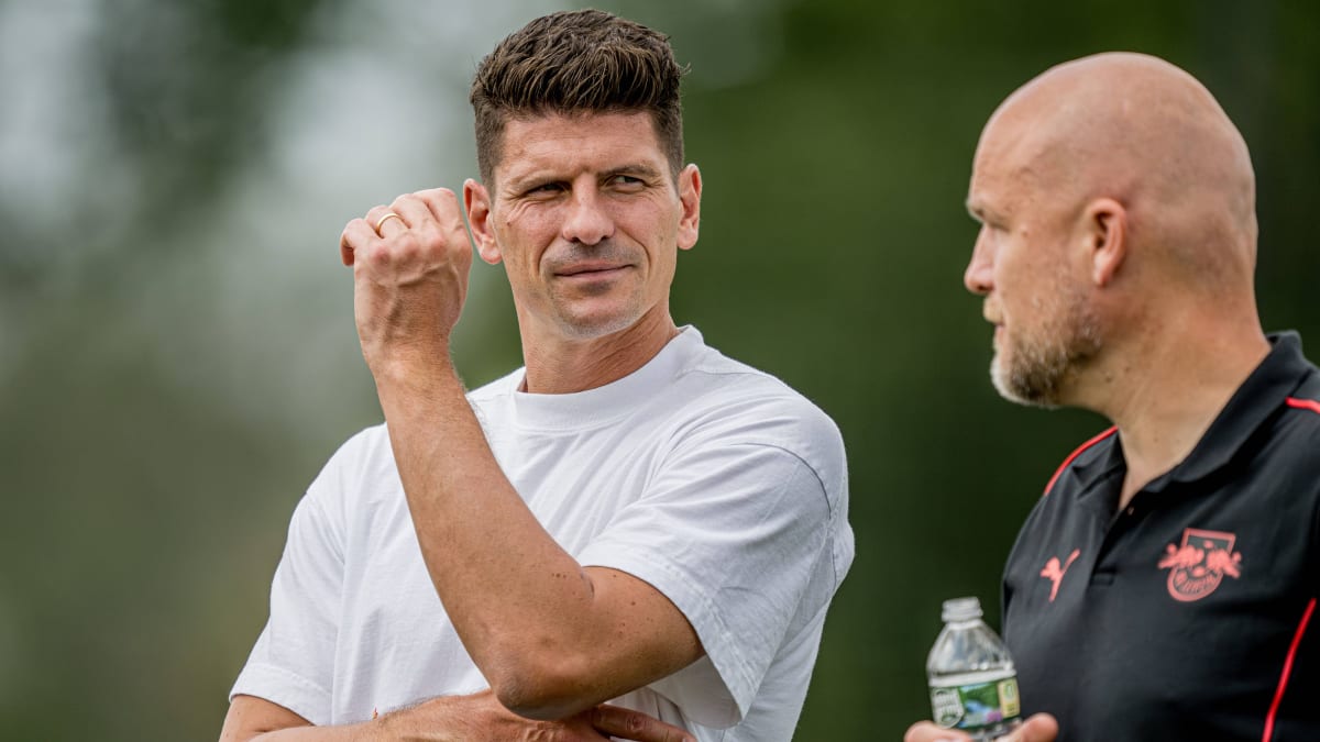 Gomez verlängert bis 2028 als Technischer Direktor bei Red Bull - kicker