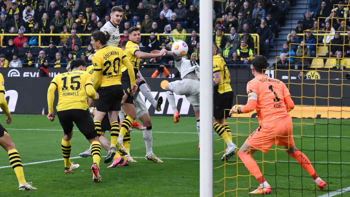 Dortmund: Der neue Standard mit den Standards - kicker