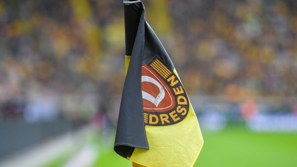 Dynamo Dresden: Irritation um Foto dreier Funktionäre mit AfD ...