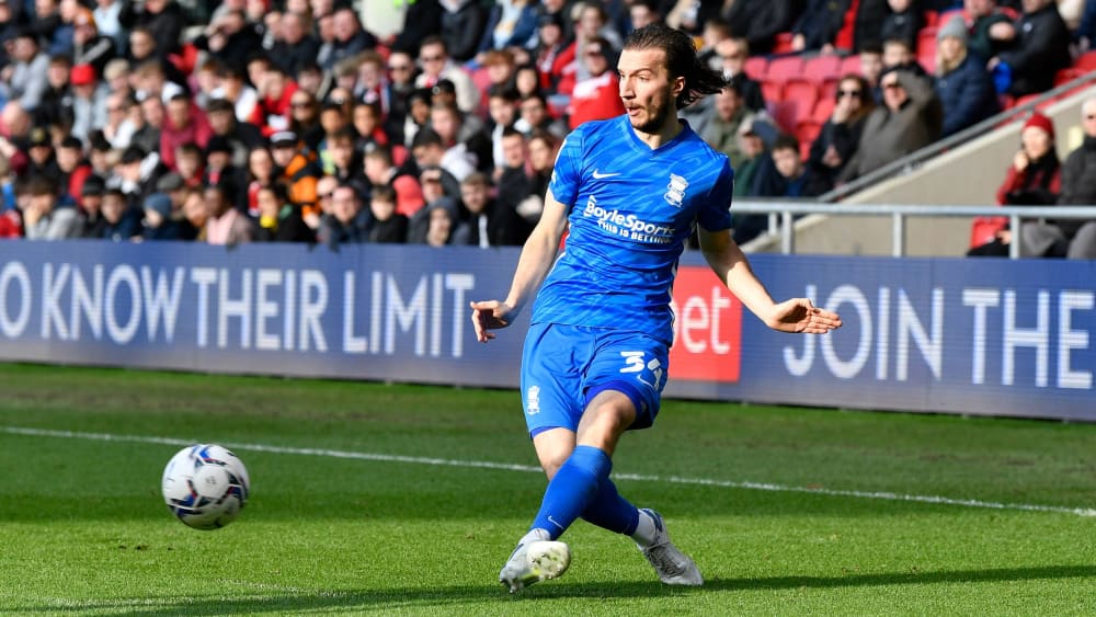 Leihe mit Kaufoption: Hertha verpflichtet Sunjic aus England - kicker