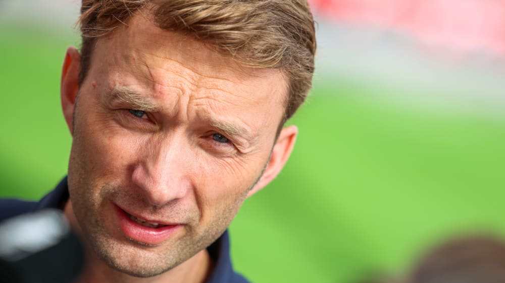 Bayers Trainersuche: Warum Rolfes auf Zeit spielt - kicker