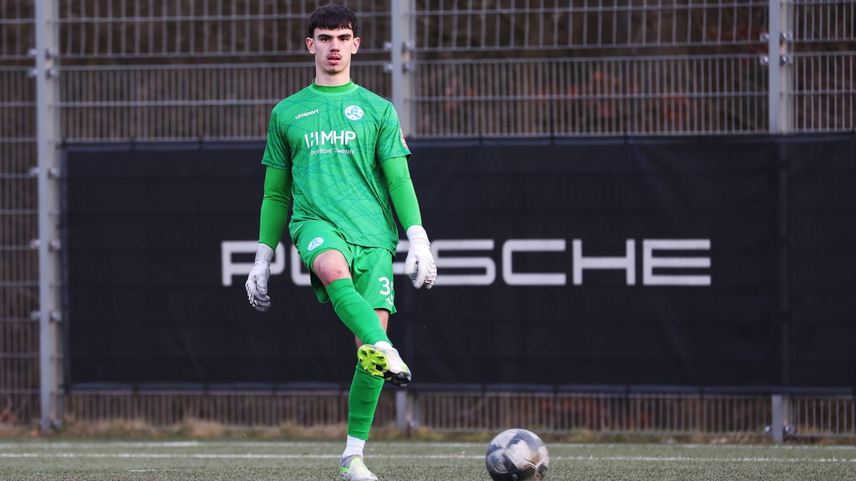 Neaime oder Lord? Jugend forscht bei den Stuttgarter Kickers - kicker