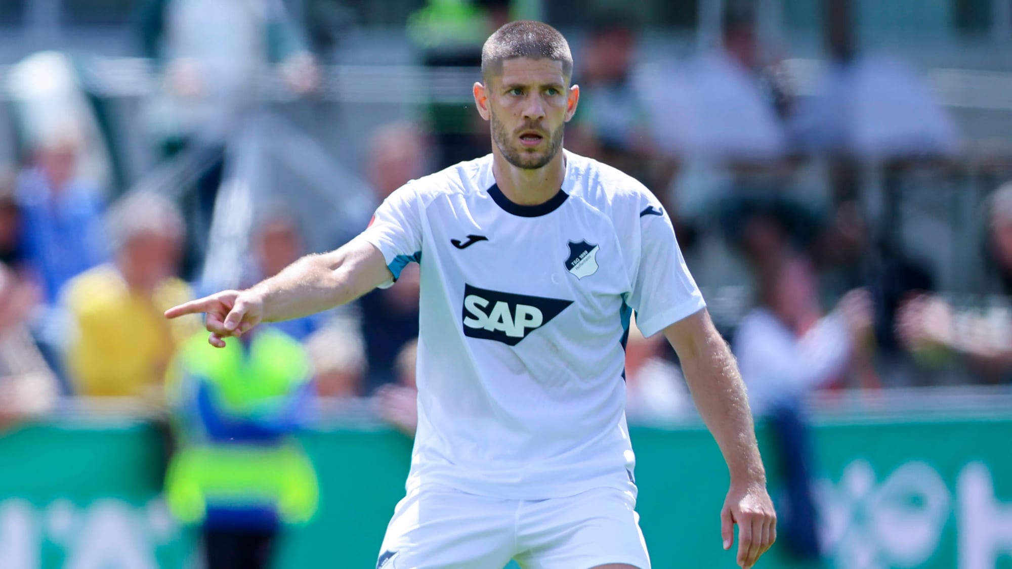 Wer landet wo? Die kicker-Prognosen zu allen 18 Bundesligisten - kicker