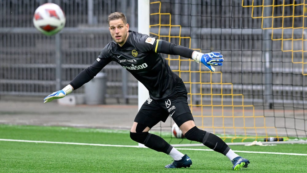 VfL Wolfsburg: Eine Spur führt zu Torwart von Ballmoos - kicker