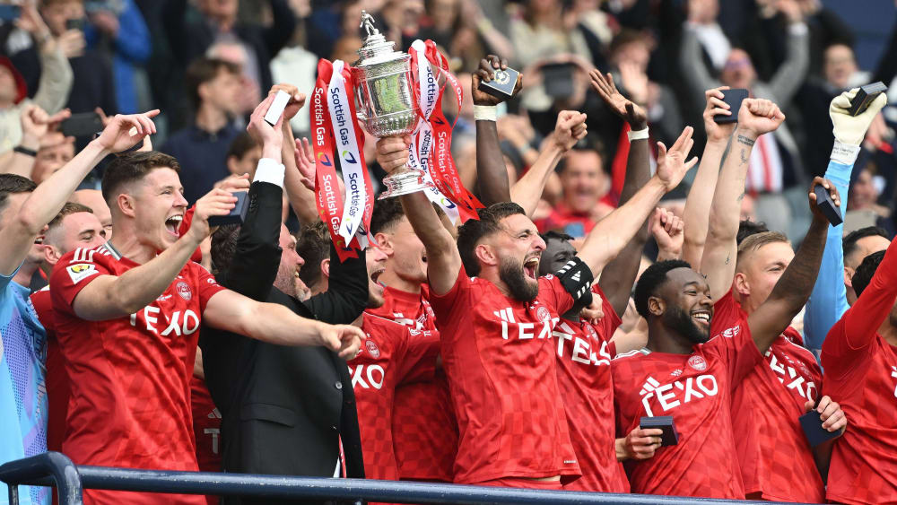 Nach 35 Jahren: Der FC Aberdeen holt wieder einen großen Pokal - kicker