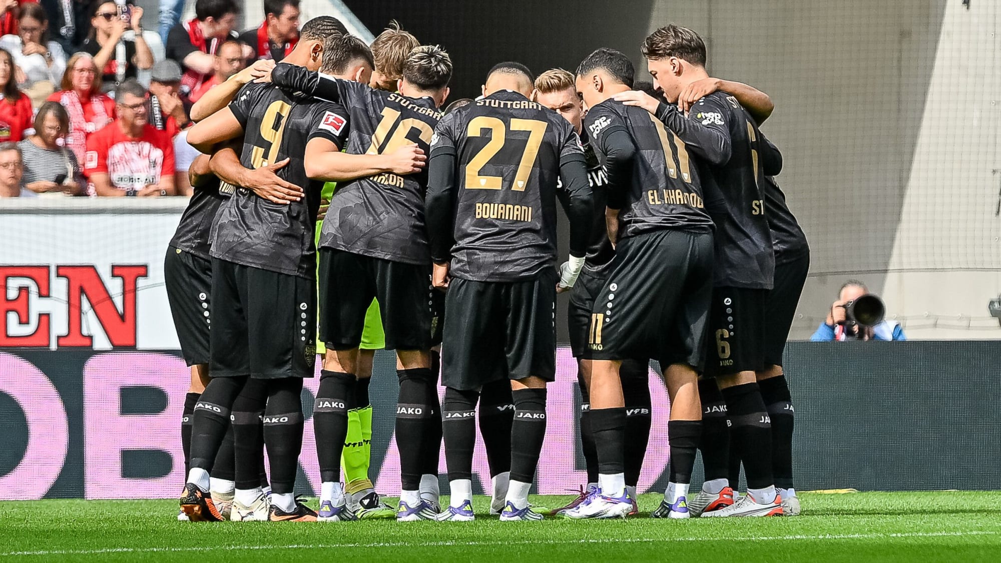 Bilder | SC Freiburg - VfB Stuttgart 3:1 | 3. Spieltag | Bundesliga ...