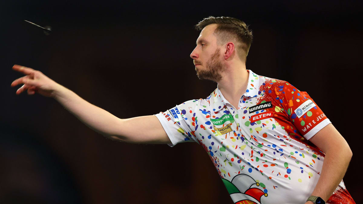 Hempel übersteht mehrere Match-Darts und schlägt van den Bergh erneut ...