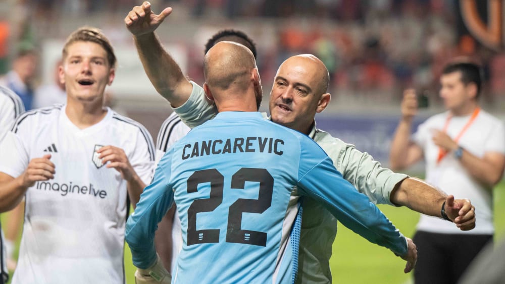 FC Noah: Die Bibel, die Geldmacherei und die Figo-Connection - kicker