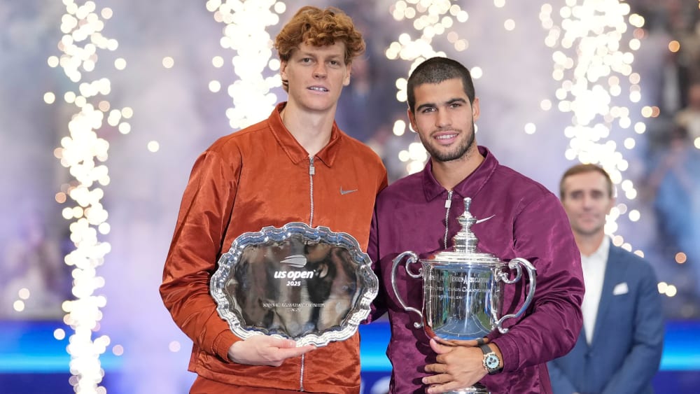 Viersatzsieg über Sinner: Alcaraz triumphiert bei den US Open - kicker