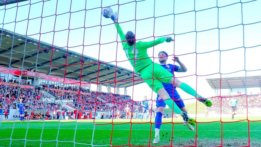 Cottbus bestraft Zwickauer Chancenwucher und übernimmt Rang 2 - kicker