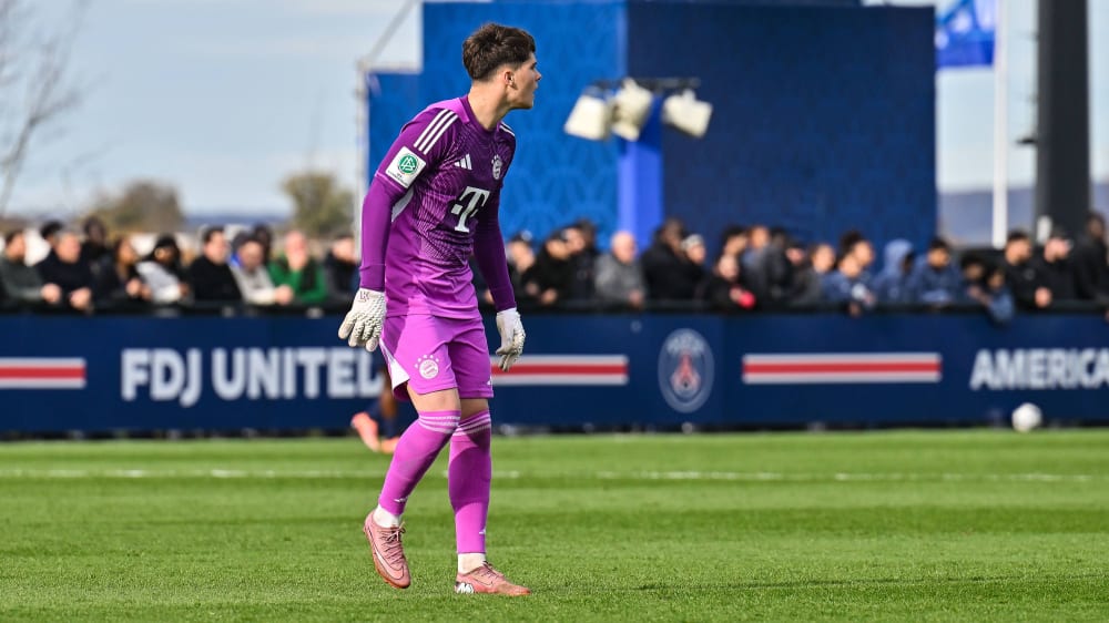 Keeper Klanac hält zwei Elfmeter - doch Bayern unterliegt PSG trotzdem ...