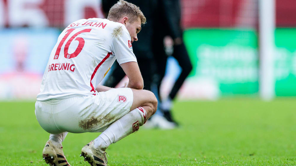 Jahn Regensburg muss länger auf Louis Breunig verzichten - kicker
