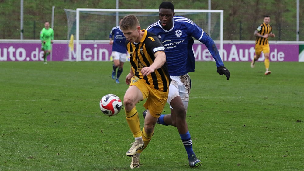 Aachen jubelt auf Schalke - Wuppertal und RWO siegen - kicker