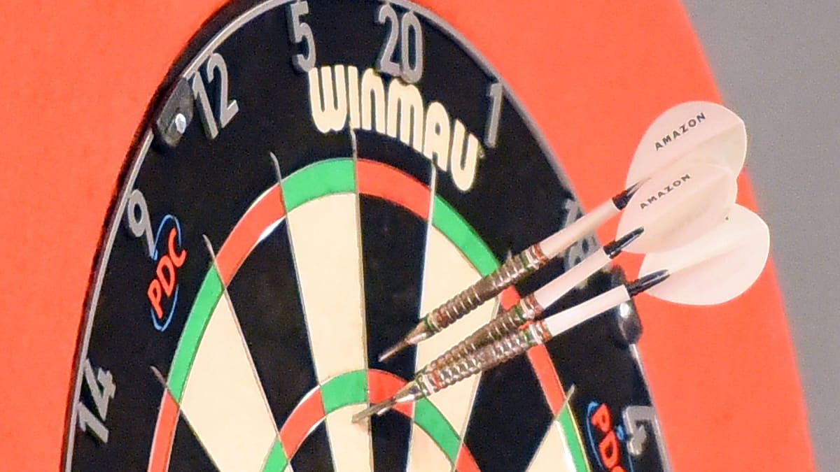 Drei Pfeile und viel Spaß: So funktioniert Darts - kicker