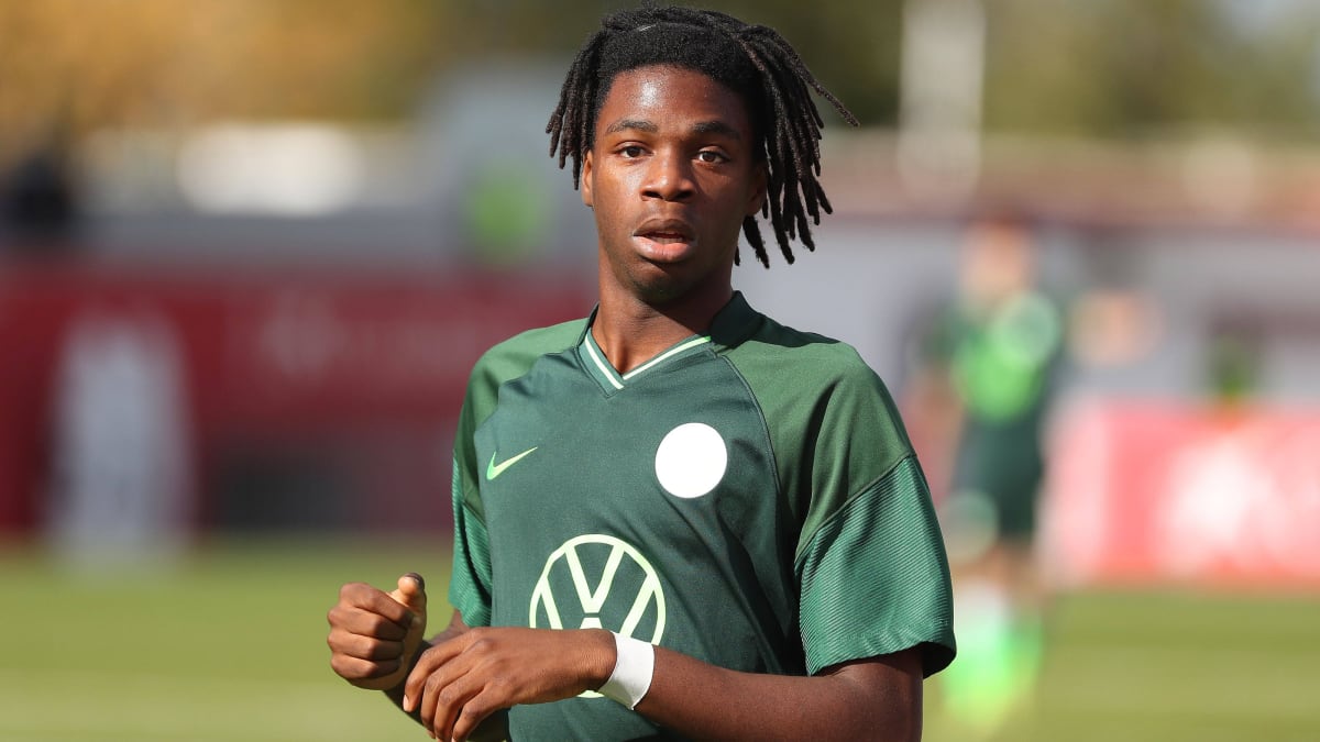 Holstein Kiel verpflichtet Aurel Wagbe vom VfL Wolfsburg - kicker