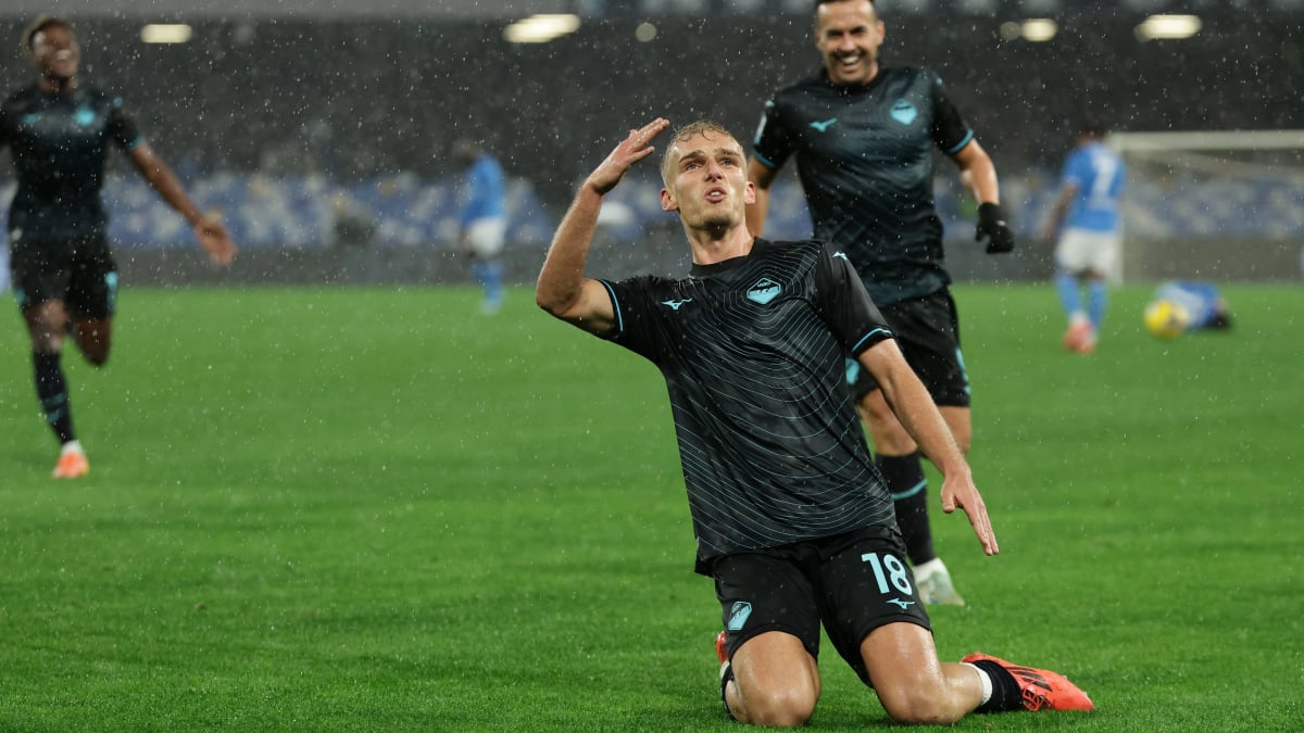 Sportnachrichten | Alle Fußball & Sport News | Live-Ticker & Ergebnisse ...