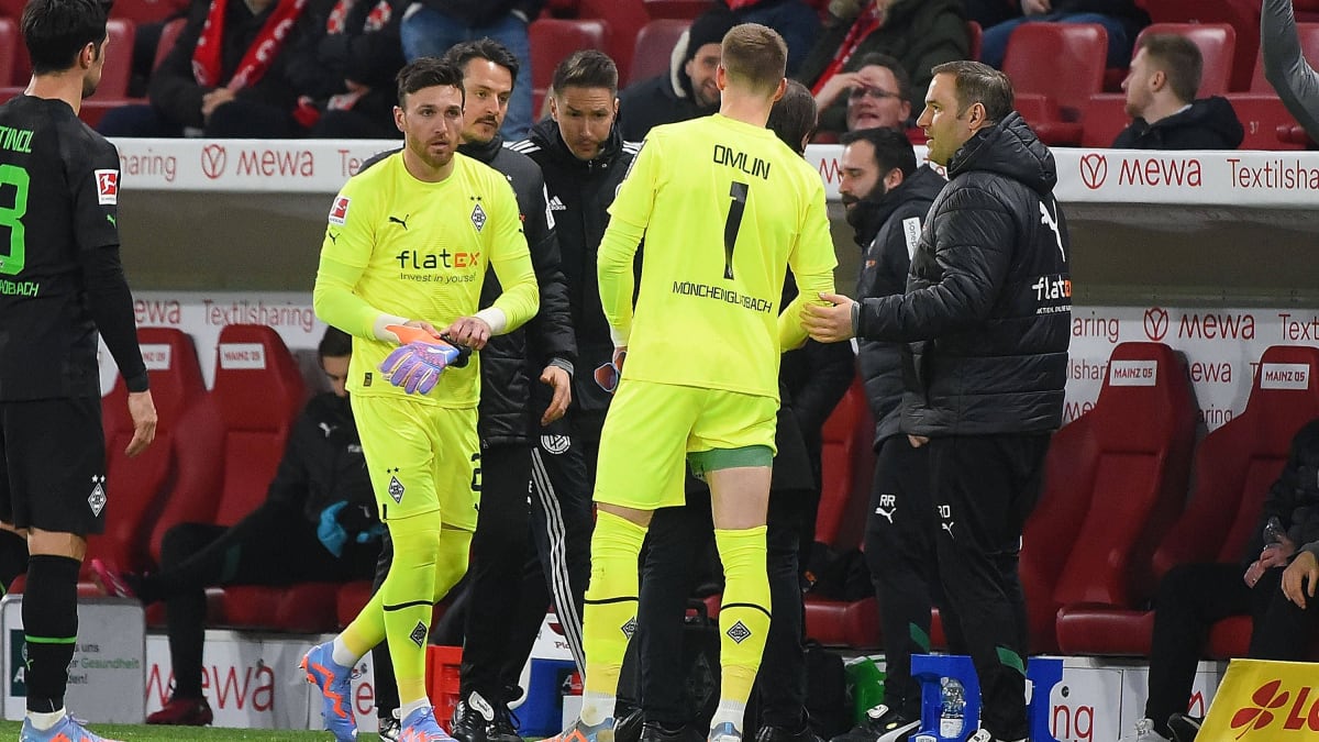 Ohne vier: Kein Profi-Keeper beim Gladbach-Training - kicker