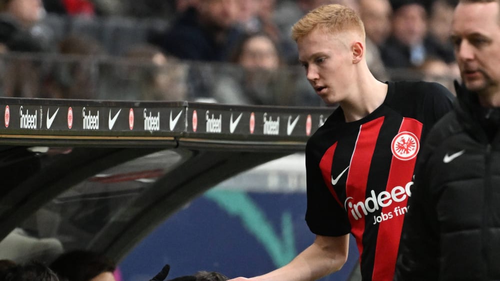 Eintracht Frankfurt: Drei Wochen Pause für Hugo Larsson - kicker