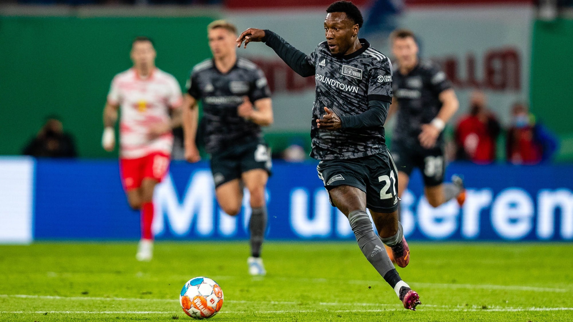 Die 10 schnellsten jemals gemessenen Bundesliga-Spieler - kicker