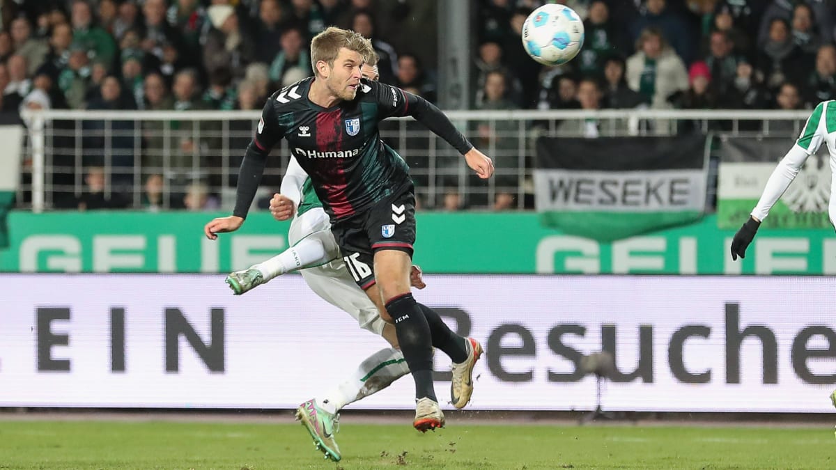 Drei Kopfballtore: Magdeburg jubelt bei Preußen Münster - kicker