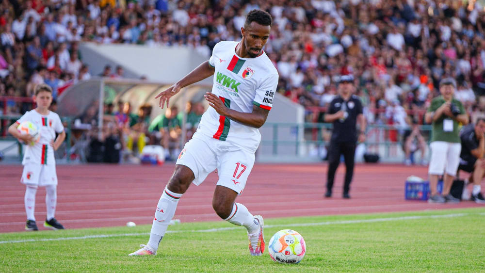 Arminia Bielefeld holt Sarenren Bazee vom FC Augsburg - kicker