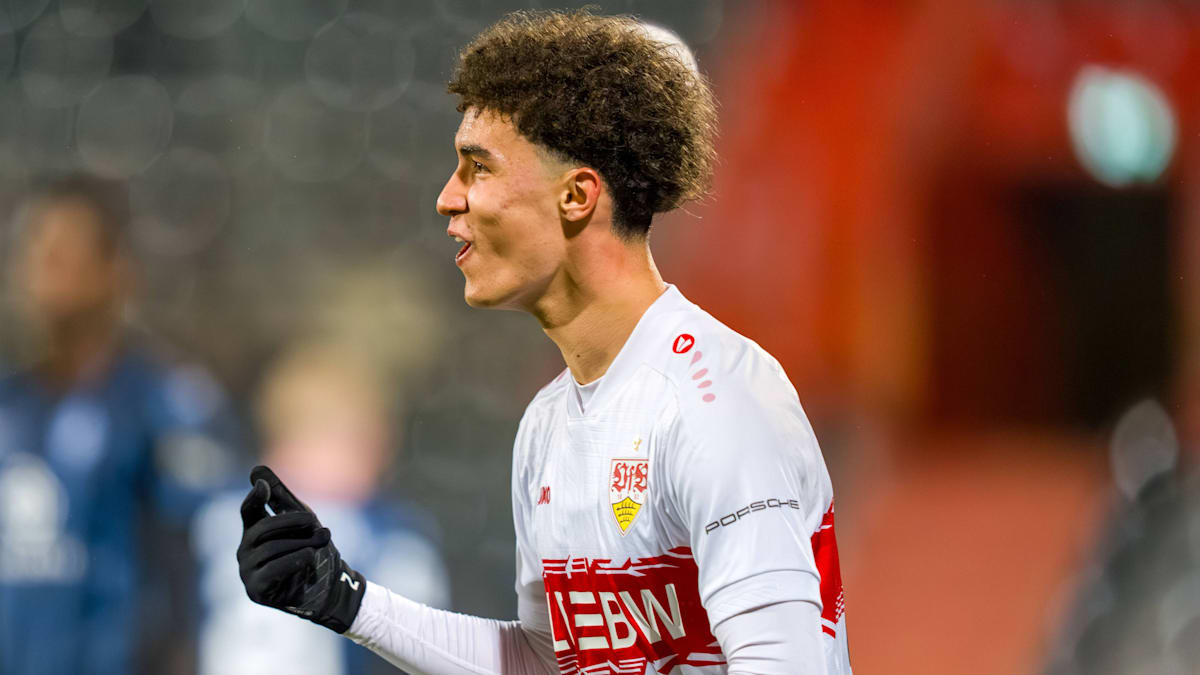 Darvich trifft doppelt: VfB Stuttgart II schlägt Waldhof Mannheim - kicker