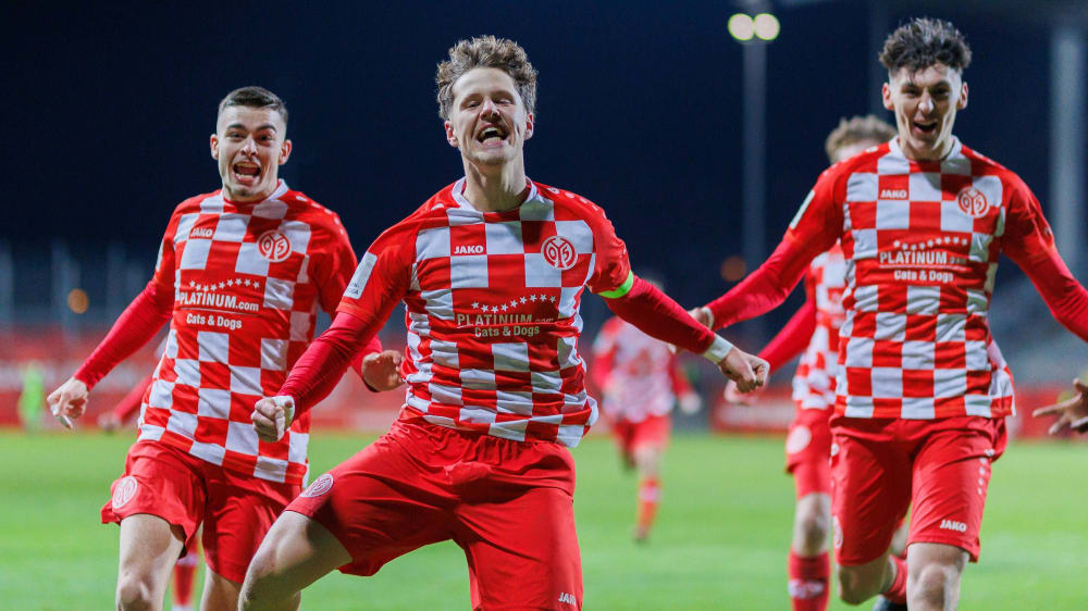 Wieder reißt es Gleiber raus: Mainz erreicht die Play-offs der Youth ...
