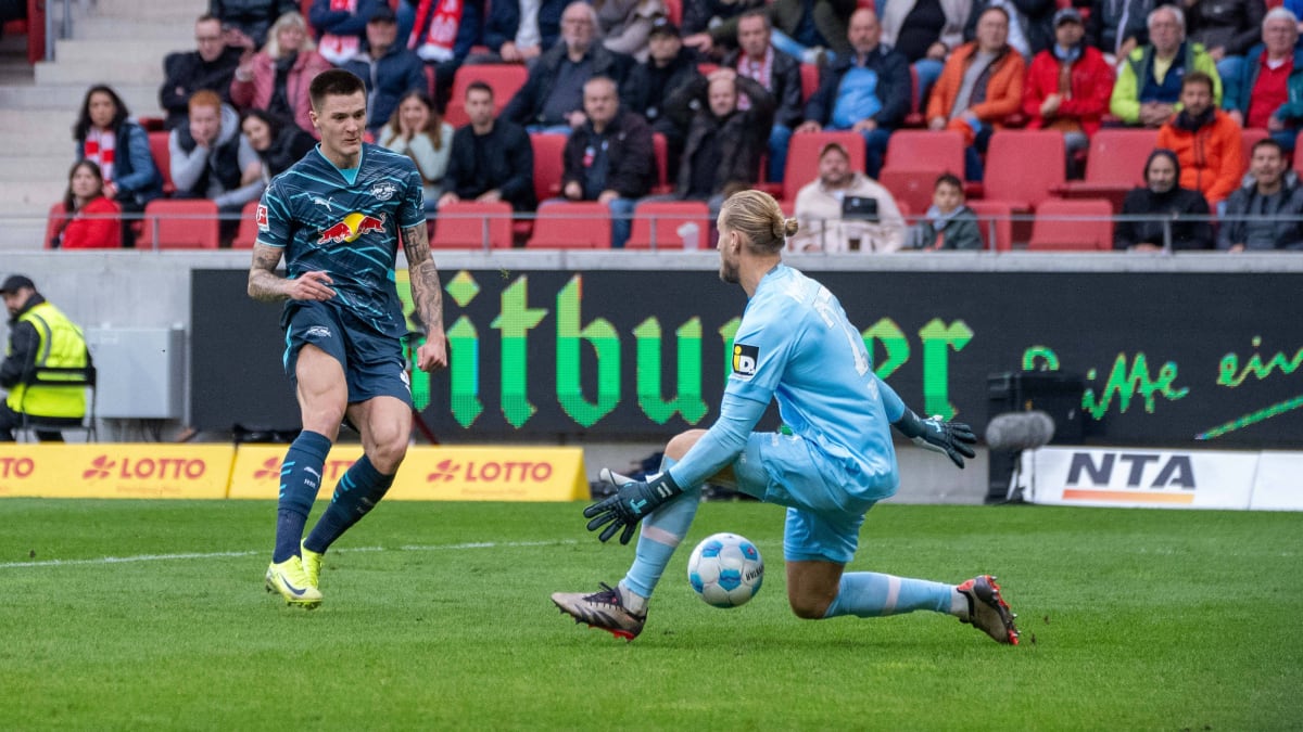 Reifer Auftritt in Mainz: Leipzig macht Druck auf Bayern - kicker