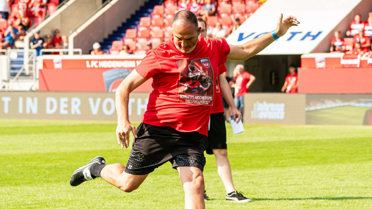 Streich gratuliert Schmidt: "Normal ist ein blödes Wort" | Heidenheim ...