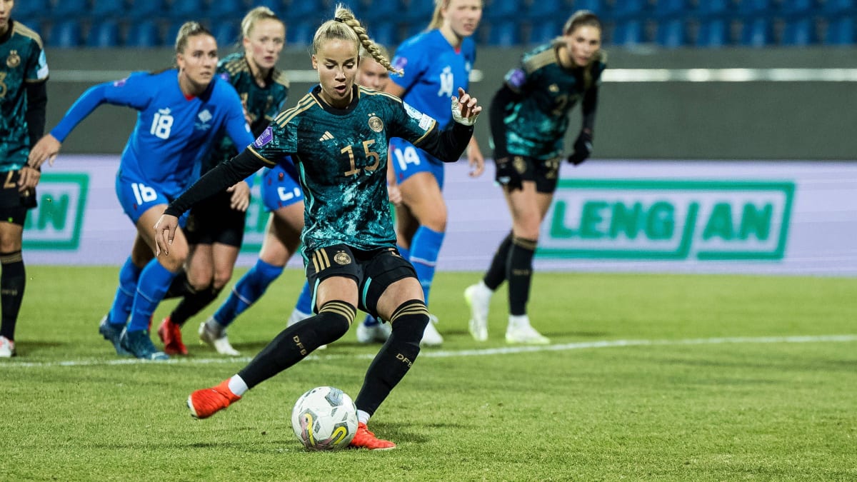 Gwinn und Bühl treffen: Deutschland siegt auf Island - kicker