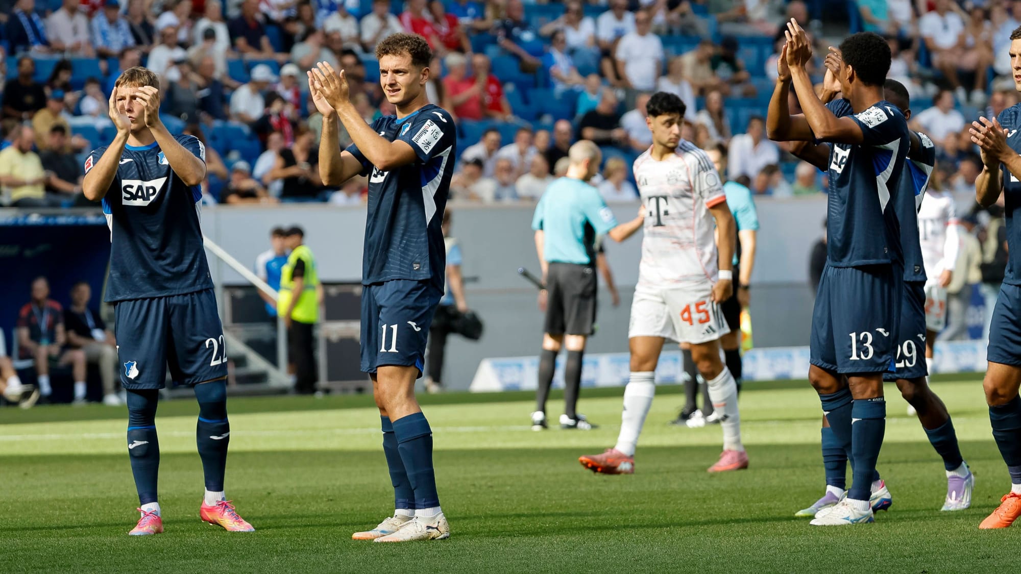 Bilder | TSG Hoffenheim - Bayern München 1:4 | 4. Spieltag | Bundesliga 2025/26 - kicker