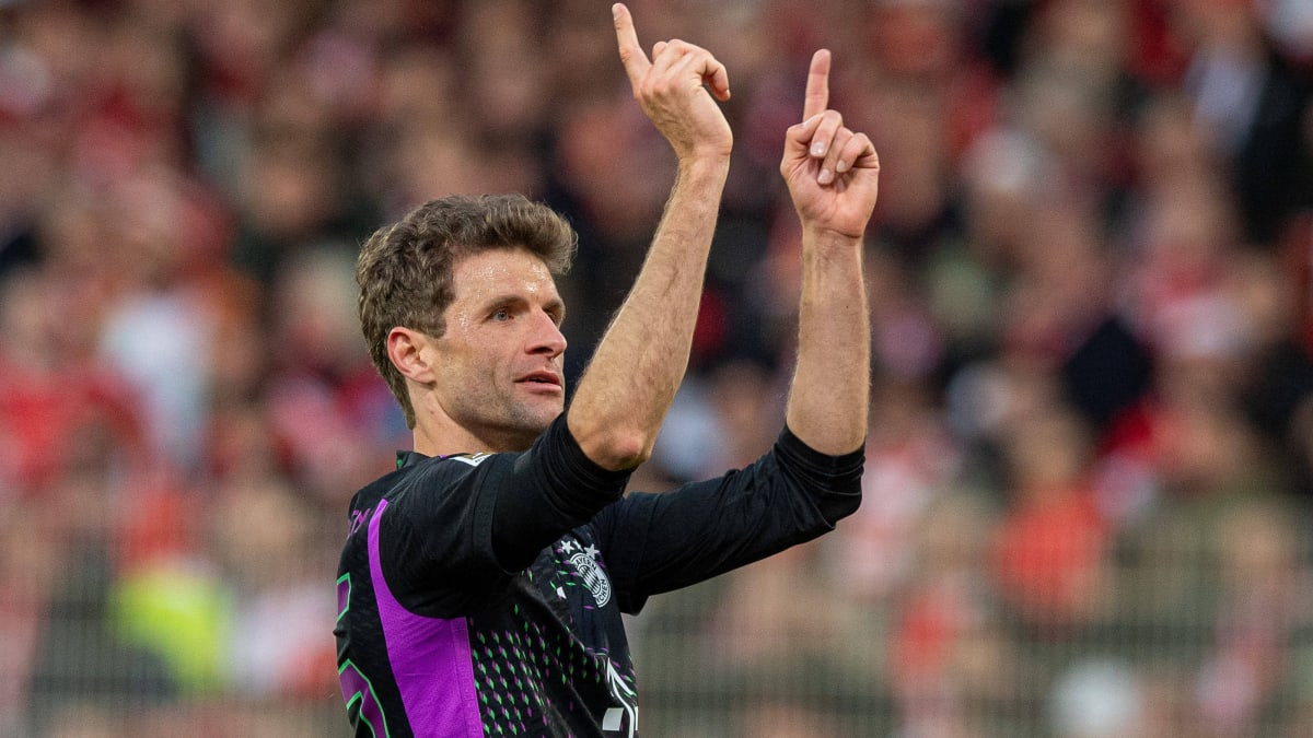 Doppelpack Müller, Kane durch die Berliner Mauer: Bayern demontiert ...