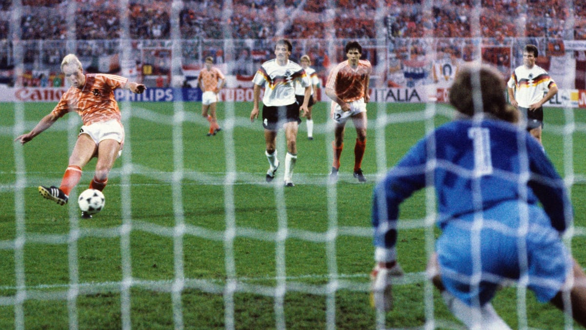 Rekord eingestellt: Koeman zum zwölften Mal gegen Deutschland - kicker