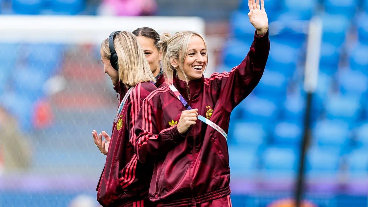 Kathrin Hendrich | News - Infos - Videos - kicker